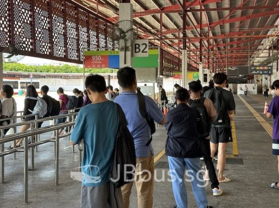 Bus 950 SG Woodlands Interchange to JB CIQ/Sentral