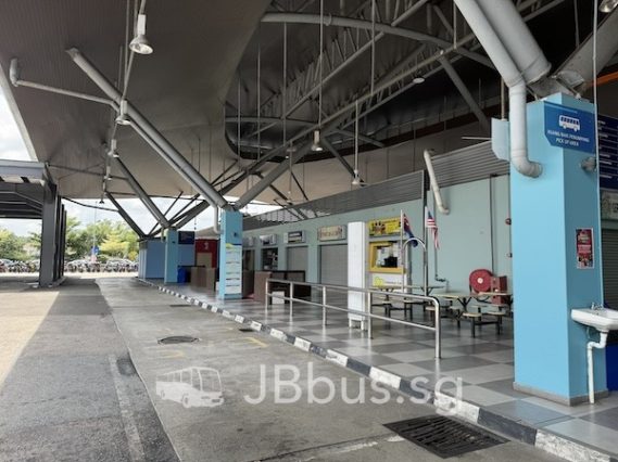 Bus CW4 SG Jurong Town Hall to Pontian Johor (Via Gelang Patah Terminal)